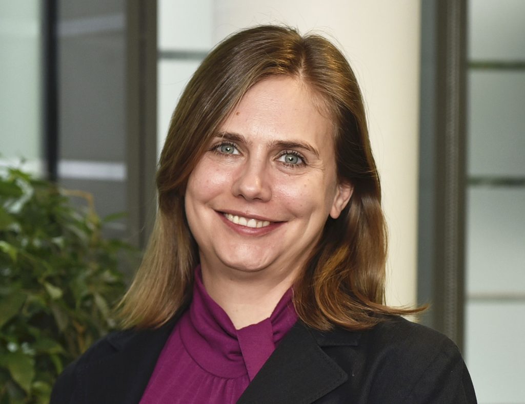 Laura Schmuttermeier – Risk Xtra